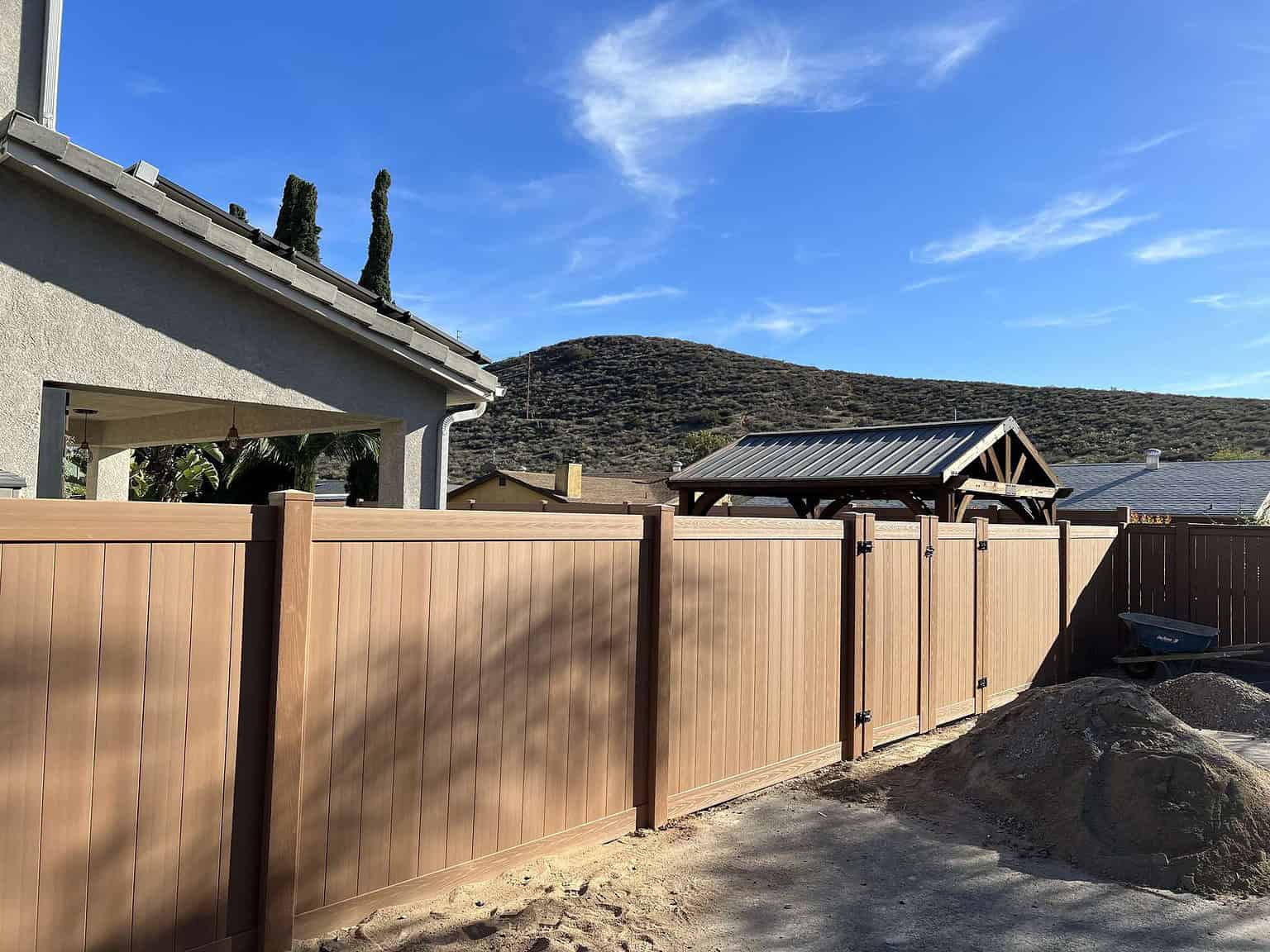 Brown Vinyl Fence Gallery – Vinyl Pro Fence