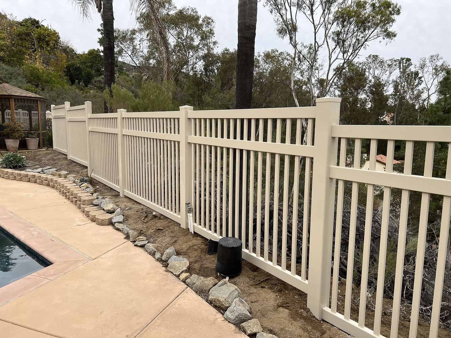 Vinyl Fences | Vinyl Pro Fence
