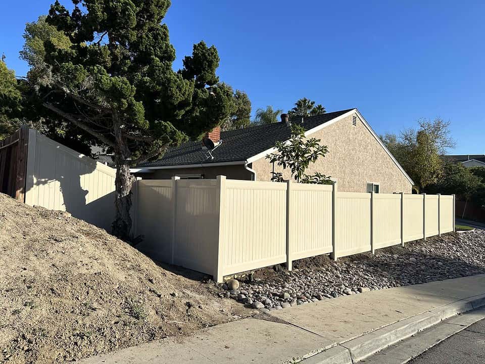 Colored Vinyl Fence Gallery – Vinyl Pro Fence