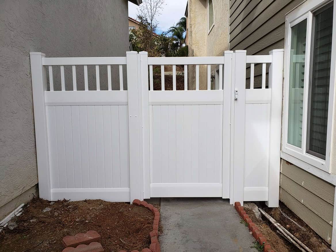 Vinyl Gates | Vinyl Pro Fence
