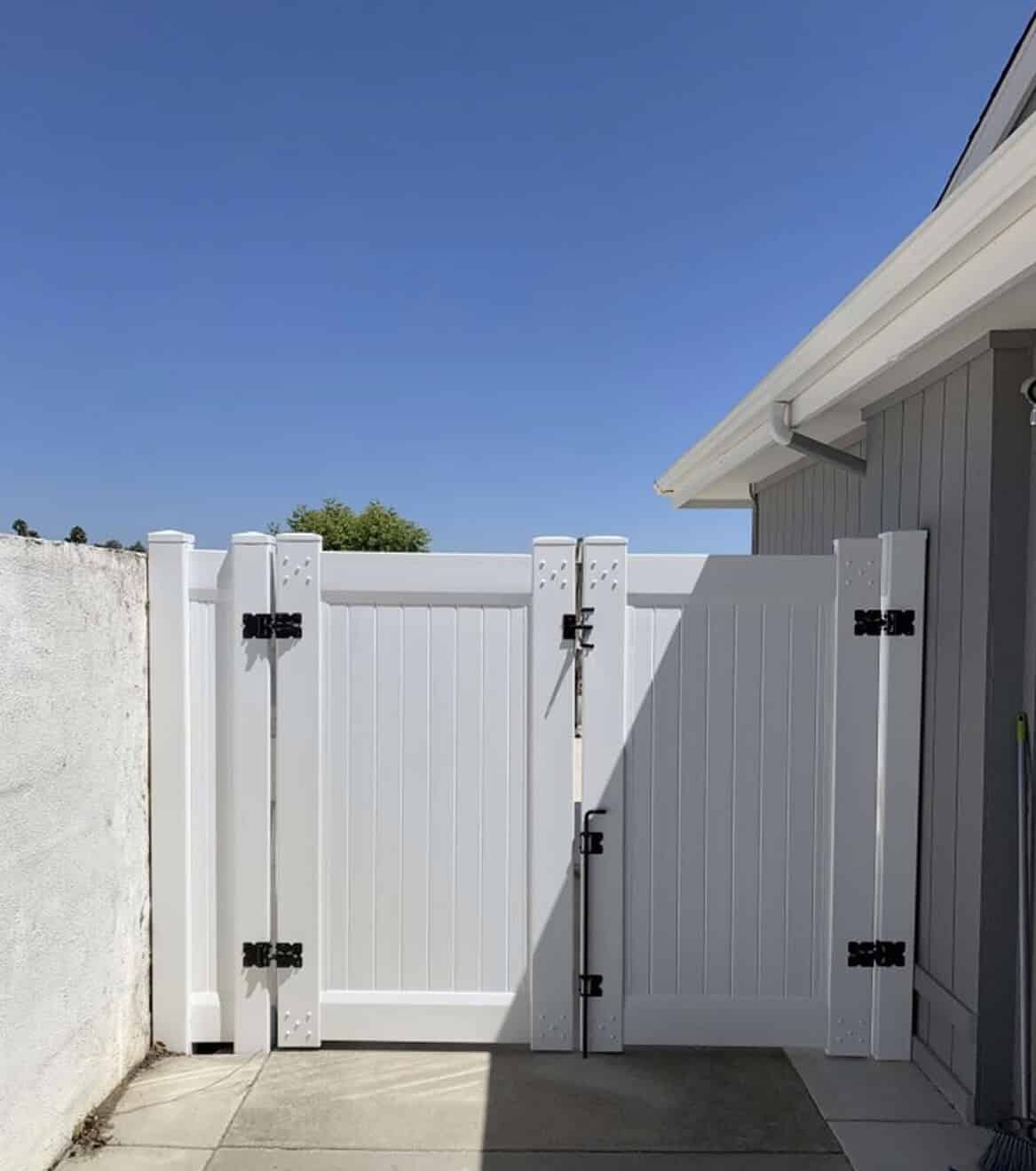 Vinyl Gates | Vinyl Pro Fence