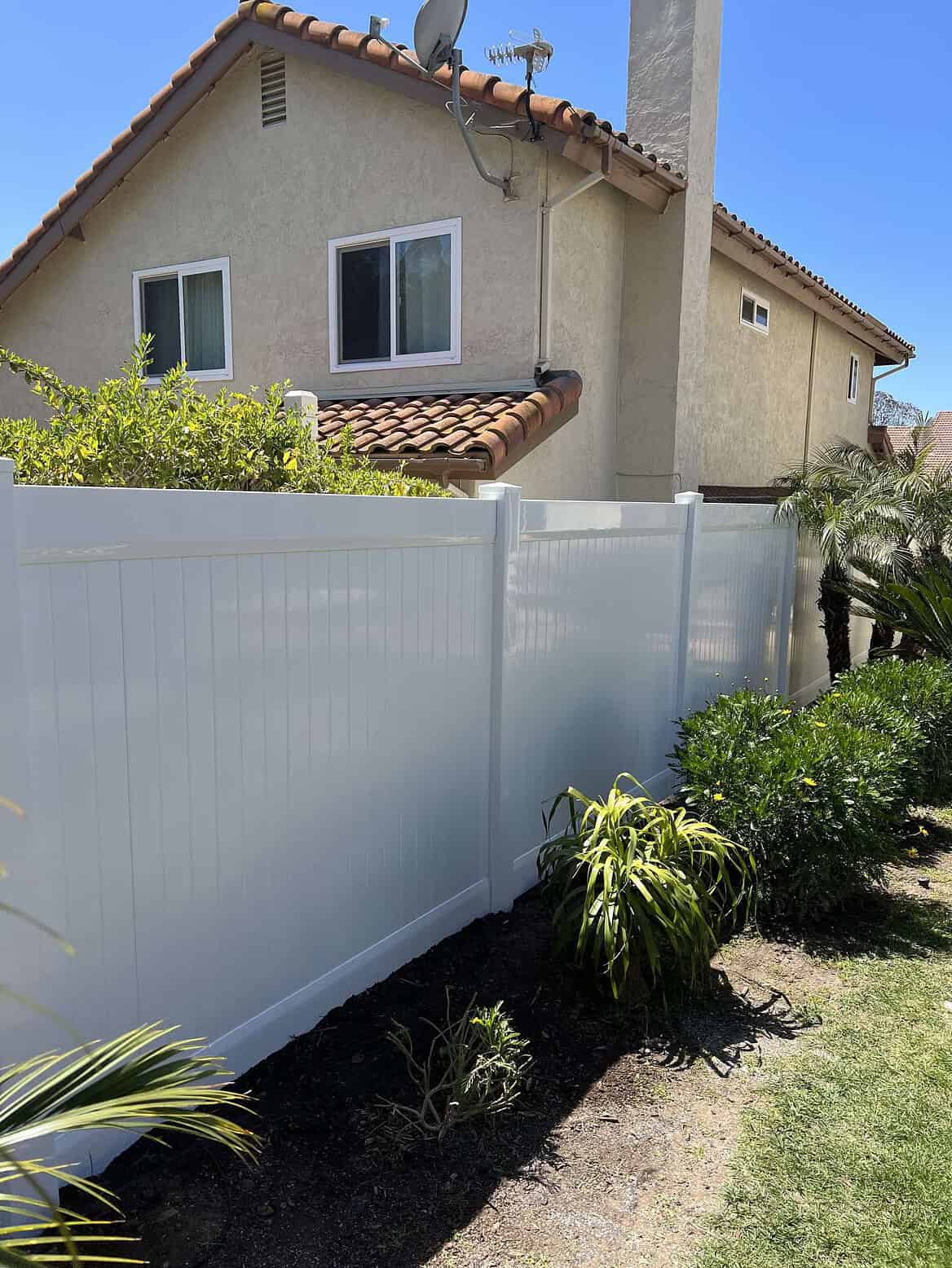 Vinyl Privacy Fences | Vinyl Pro Fence