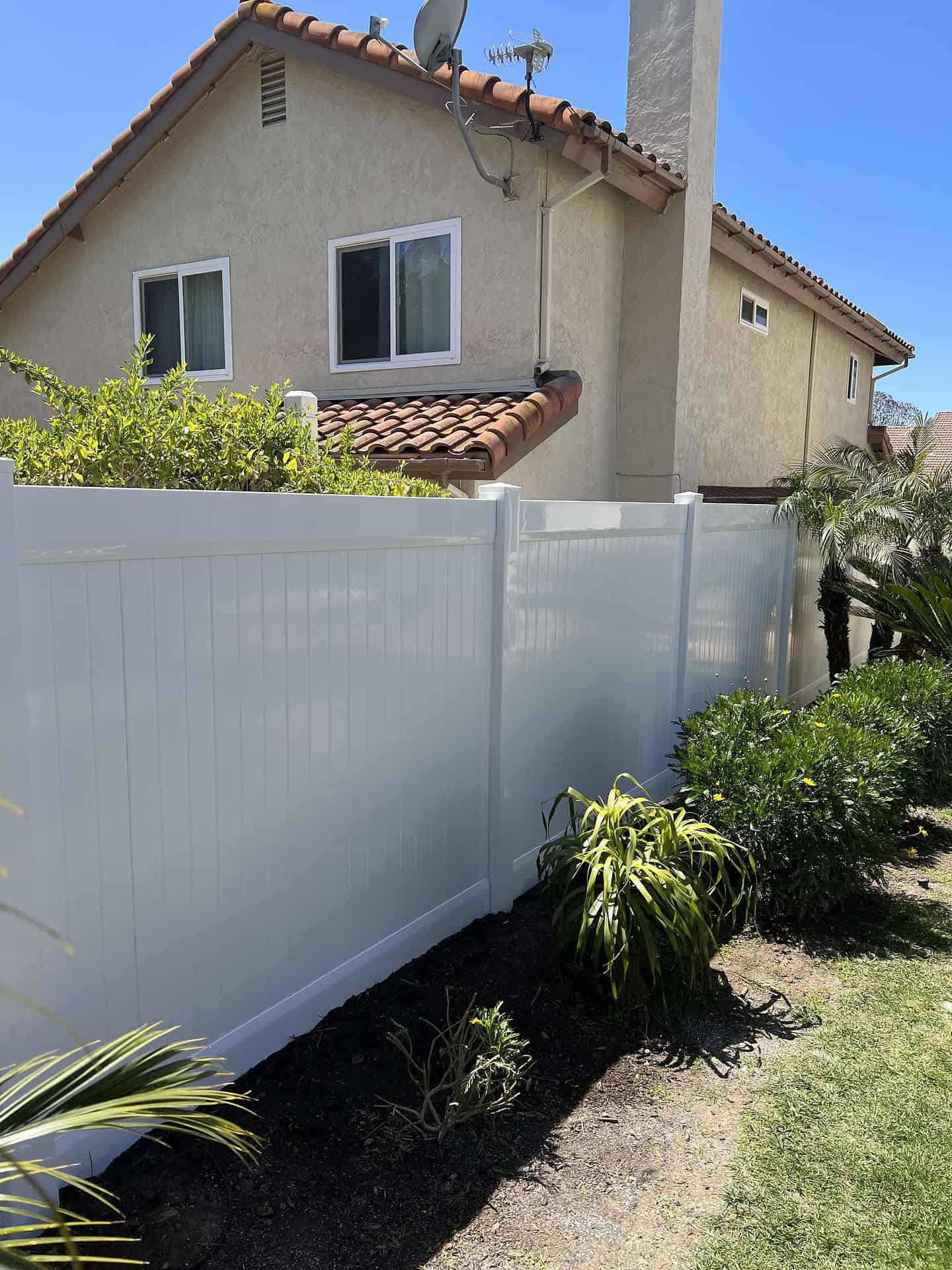 Vinyl Privacy Fences | Vinyl Pro Fence