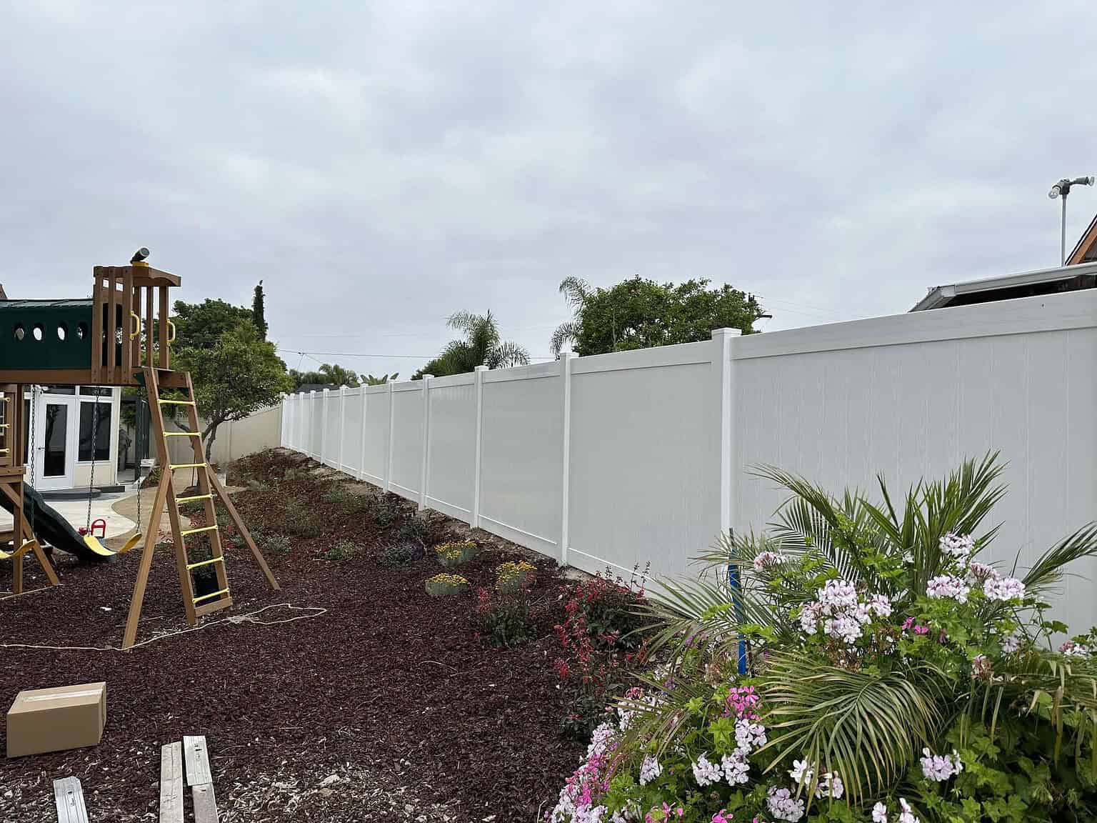 Vinyl Fences | Vinyl Pro Fence