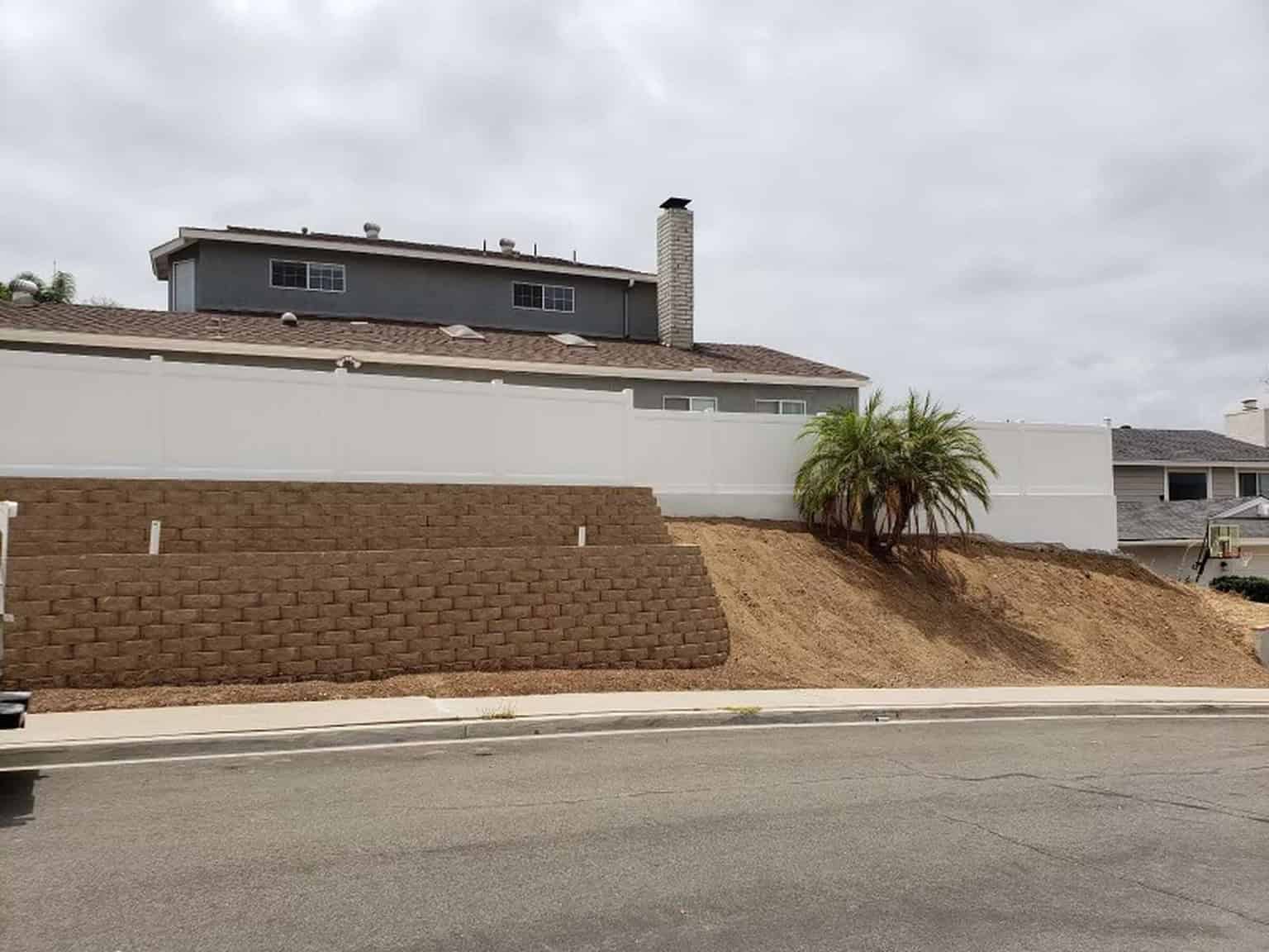 Vinyl Wall Toppers | Vinyl Pro Fence