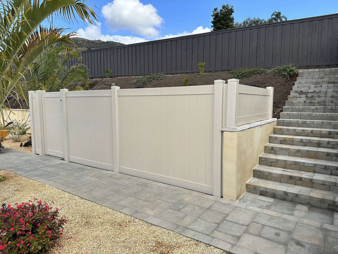 Vinyl Wall Toppers | Vinyl Pro Fence