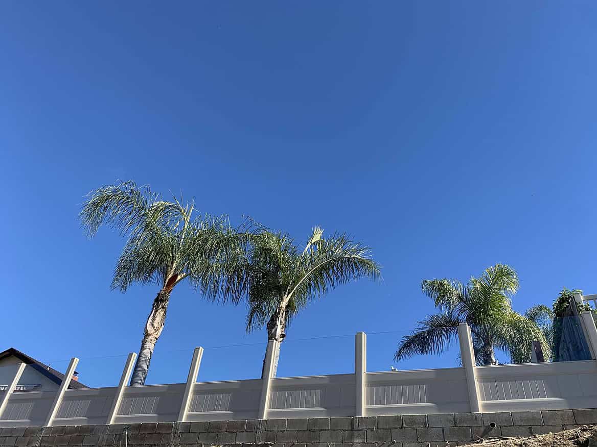 Vinyl Wall Toppers | Vinyl Pro Fence